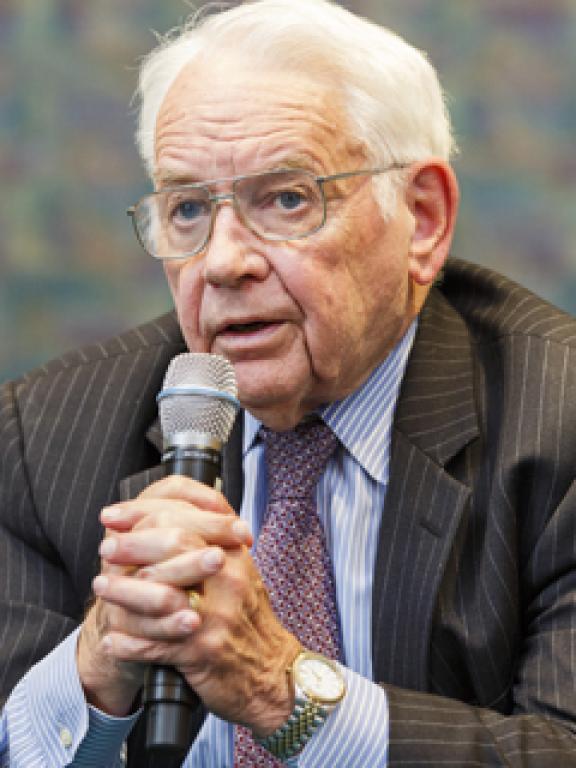 Peter Stearns | Ikeda Center for Peace, Learning, and Dialogue